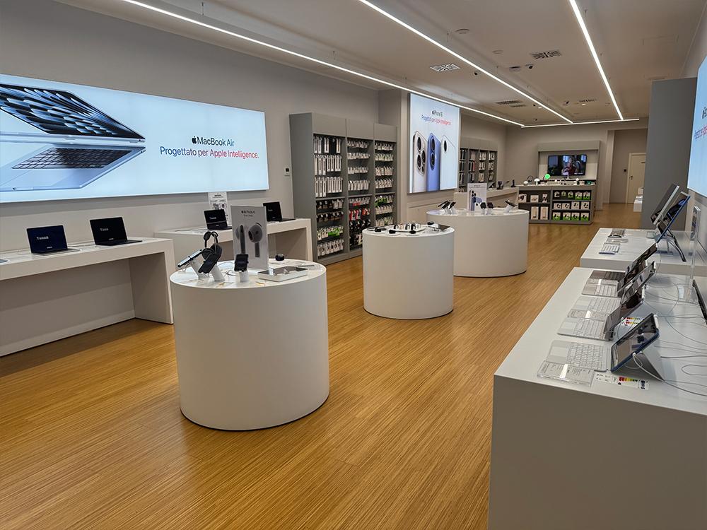 Apple Store Grosseto | Negozio Apple Grosseto | R-Store (ex Juice)