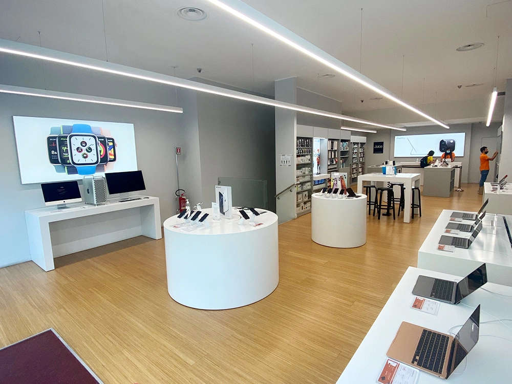 Apple Store Milano XXII Marzo | Negozio Apple Milano || Juice