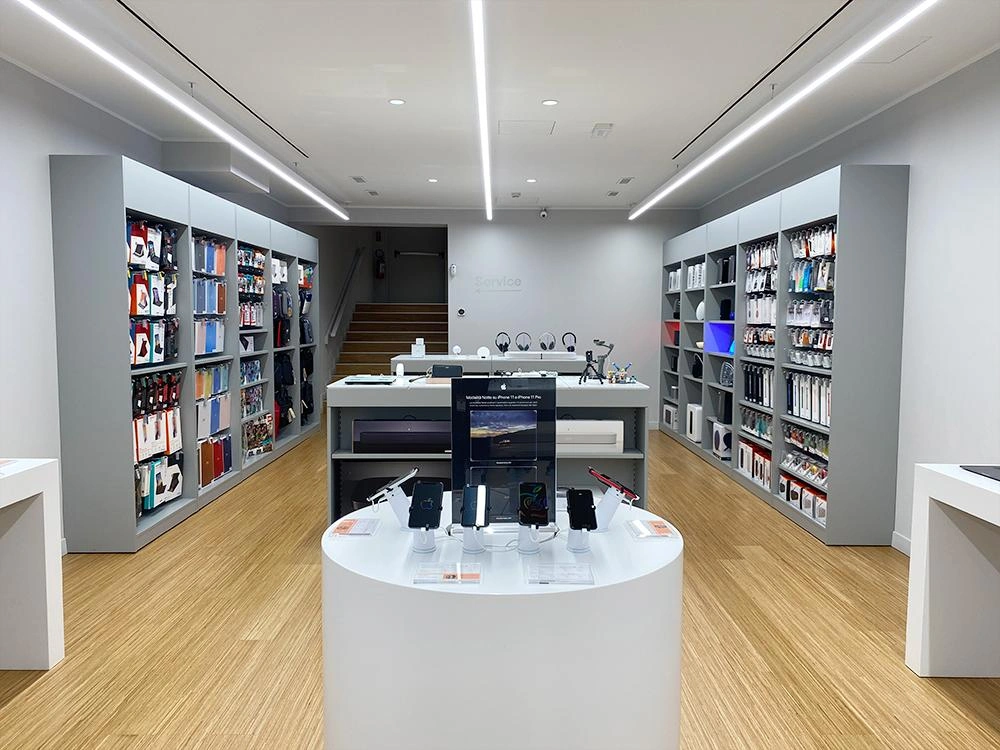 Apple Store Brescia | Negozio Apple Brescia || Juice